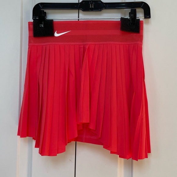 Nike | Shorts | Nikecourt Drifit Slam Tennis Skort | Poshmark